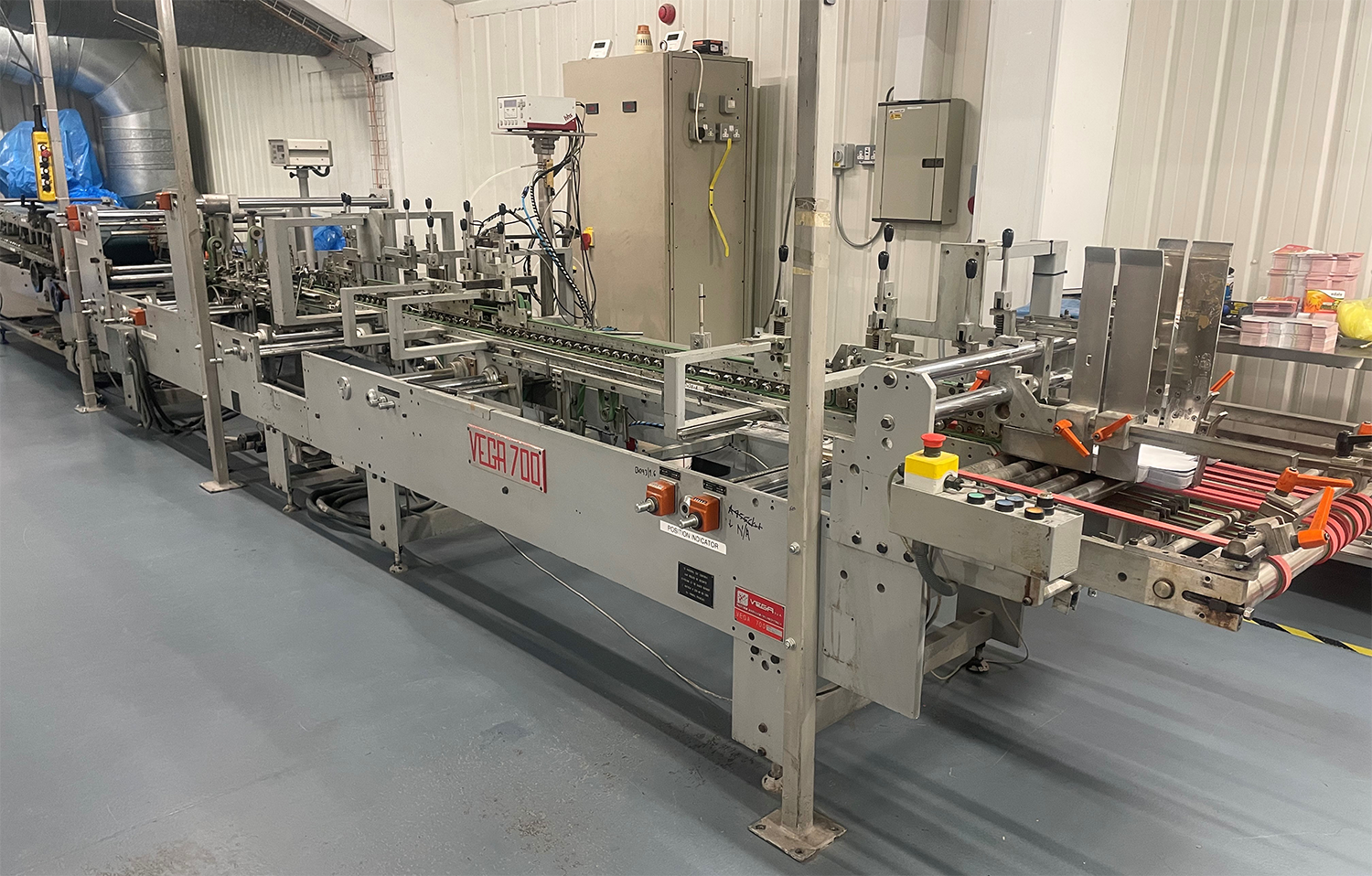 Vega 700 Straight-line Gluer - Tamar Packaging